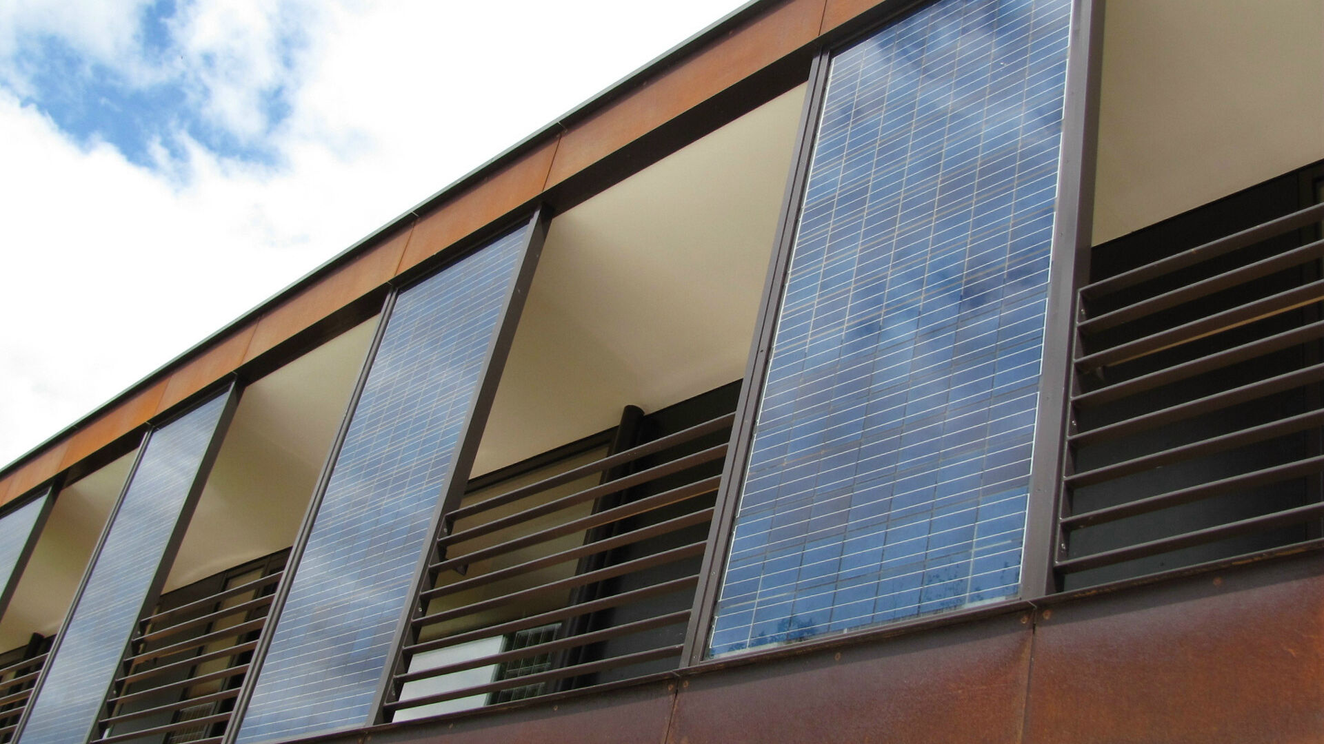 Transparente Glas-Glas-Module ☀ eFORM clear - SUNOVATION | Building ...