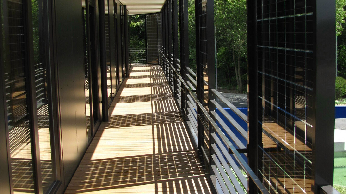 Transparente Glas-Glas-Module ☀ eFORM clear - SUNOVATION | Building ...