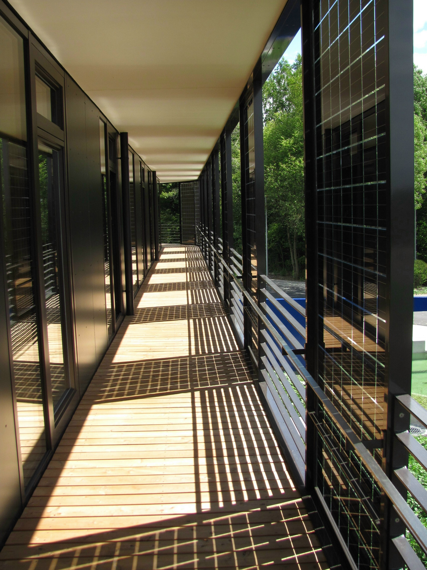 Transparente Glas-Glas-Module ☀ eFORM clear - SUNOVATION | Building ...